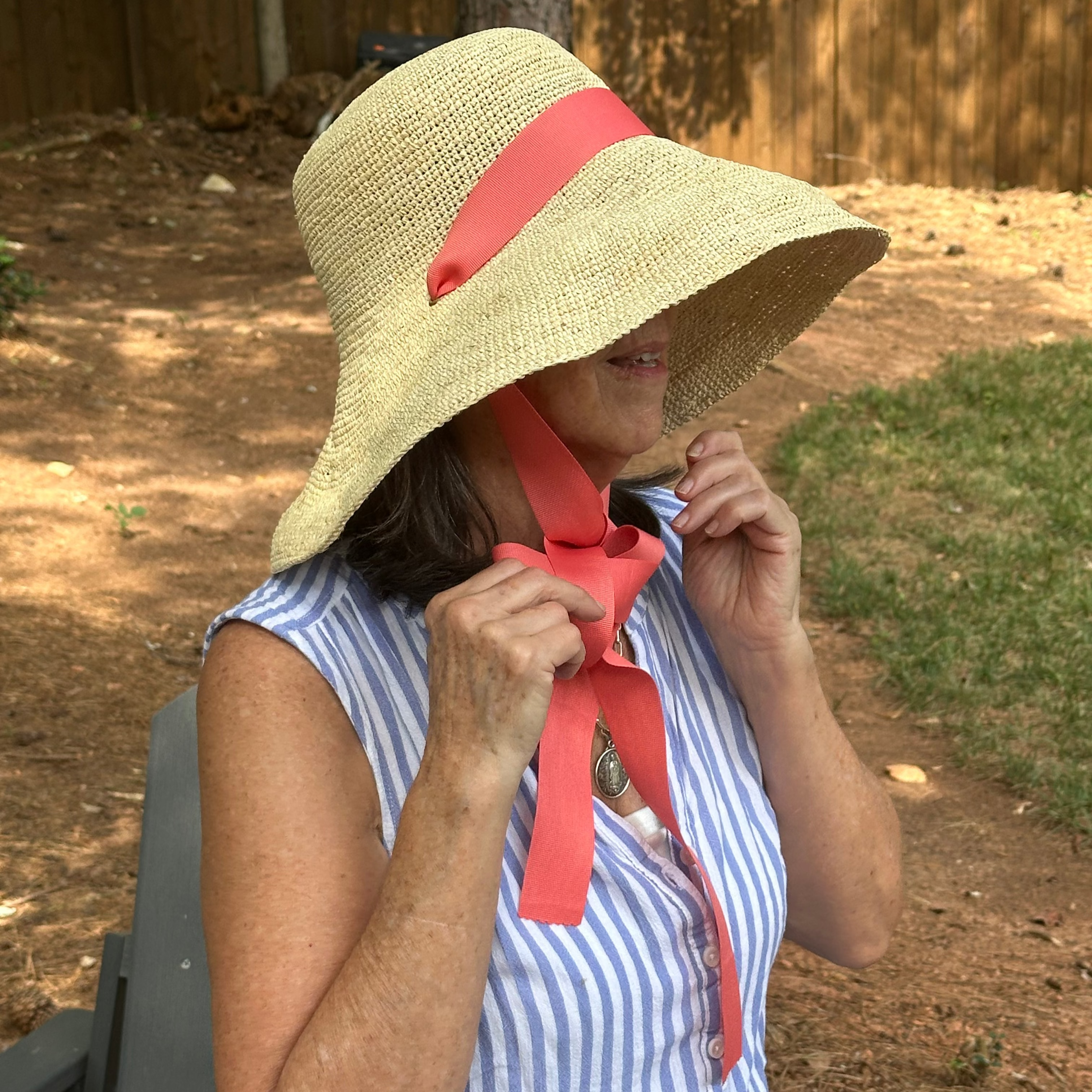 XL BRIM STRAW PACKABLE BUCKET HAT
